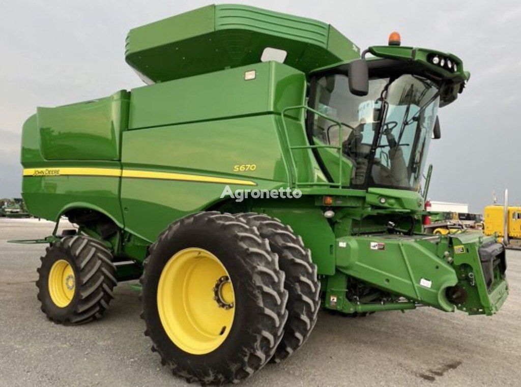 John Deere S670 kombajn za žito