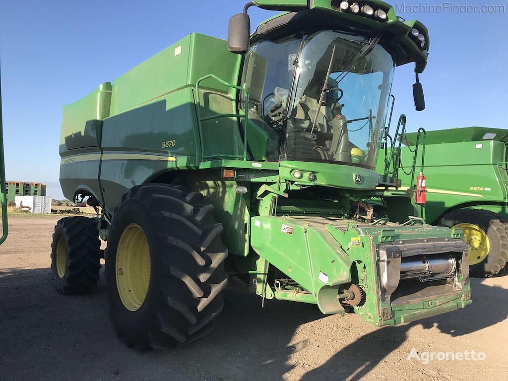 John Deere S670 kombajn za žito