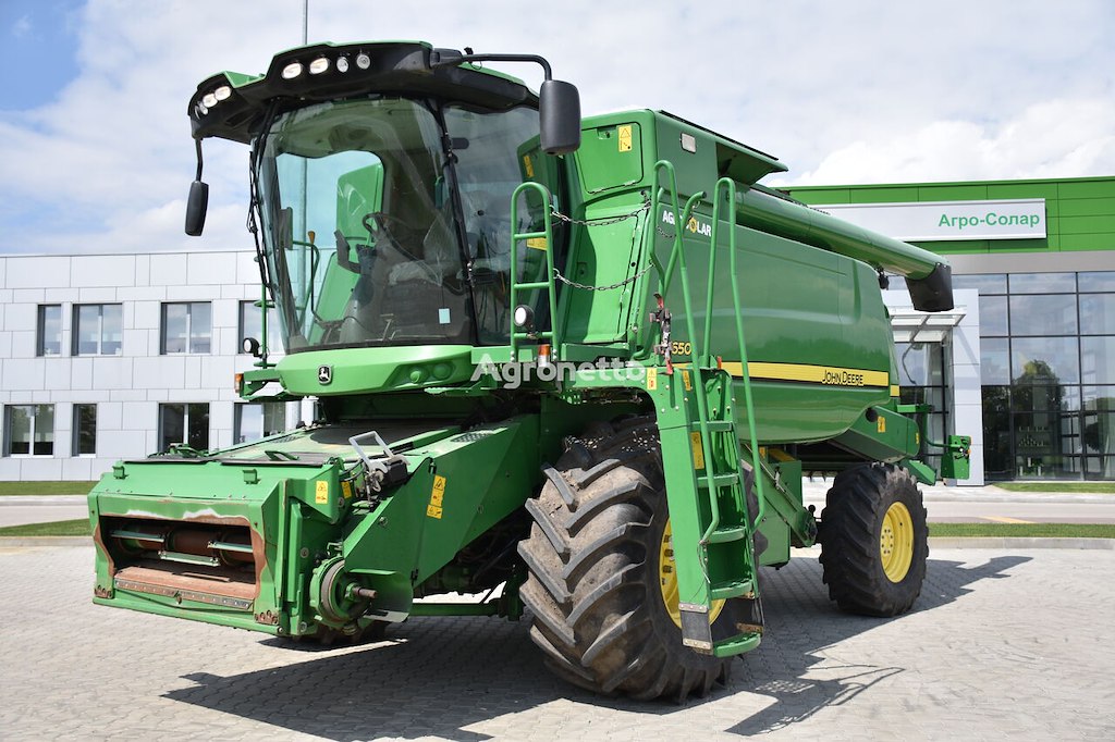 John Deere W650 kombajn za žito