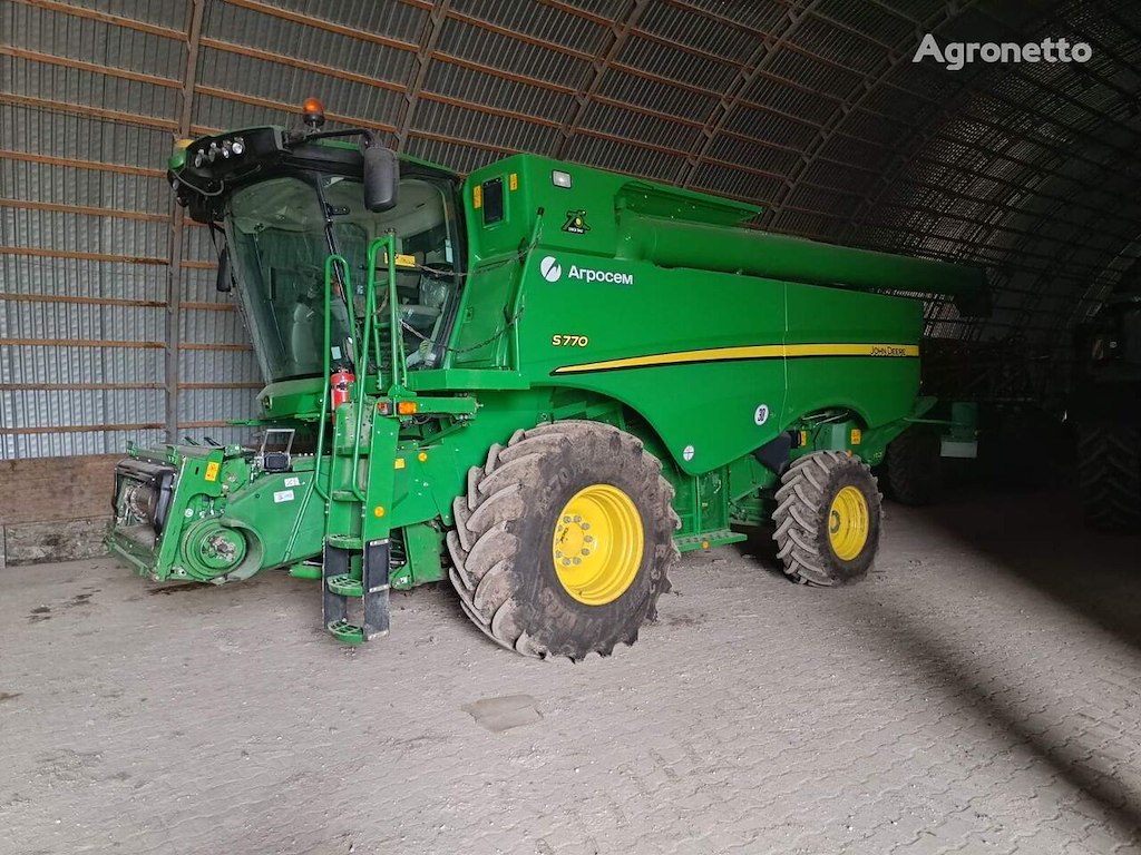 John Deere S 700/S 770 kombajn za žito