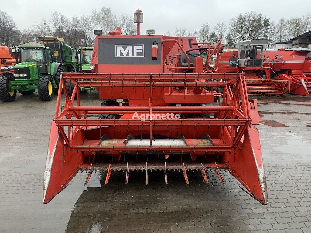 Massey Ferguson 240 kombajn za žito