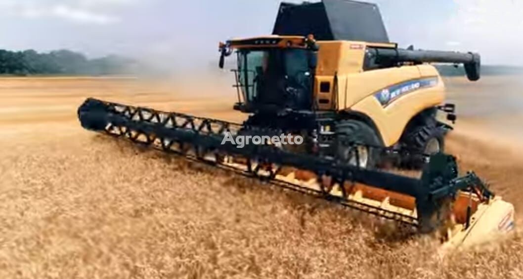 New Holland CR 890 kombajn za žito