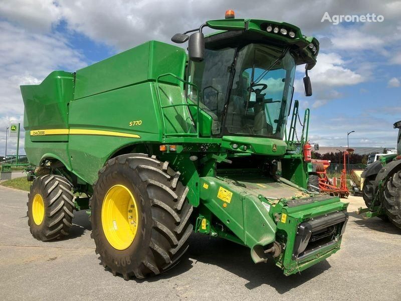 John Deere S770 kombajn za žito