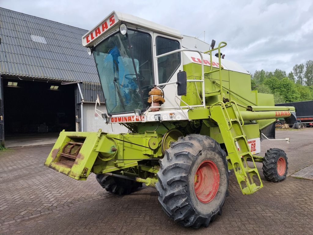 Claas Dominator 68s kombajn za žito