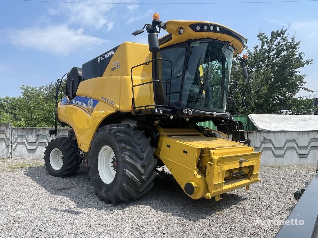 Novi New Holland CR 8.90 kombajn za žito