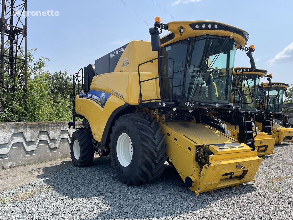 Novi New Holland CR 7.90 kombajn za žito