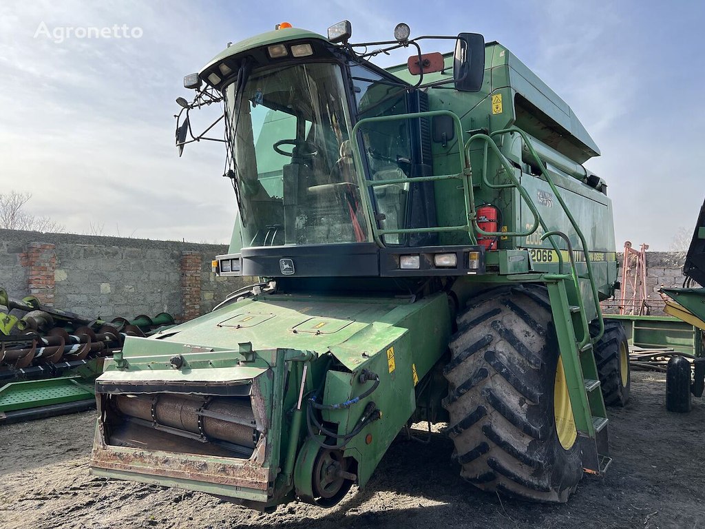 John Deere 2066 RAZBORKA na zapchasti kombajn za žito