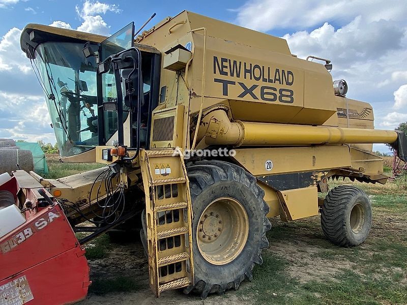 New Holland TX68 kombajn za žito