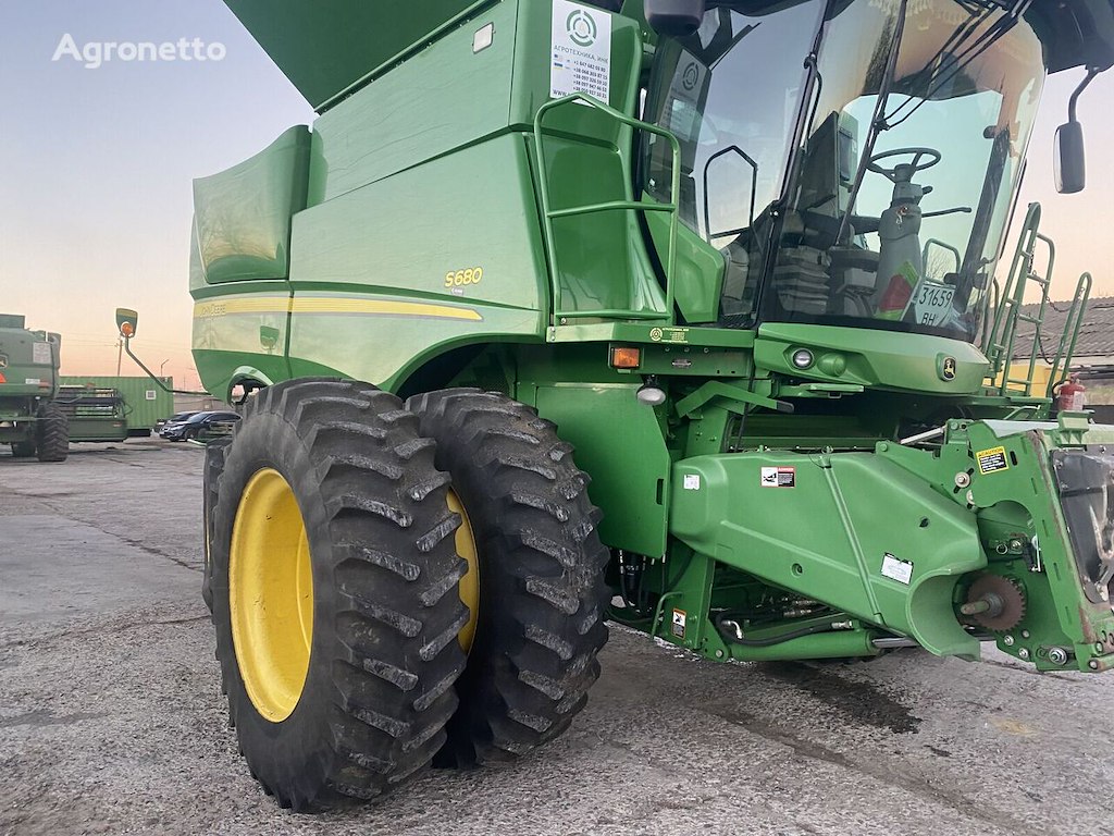 John Deere S680 kombajn za žito