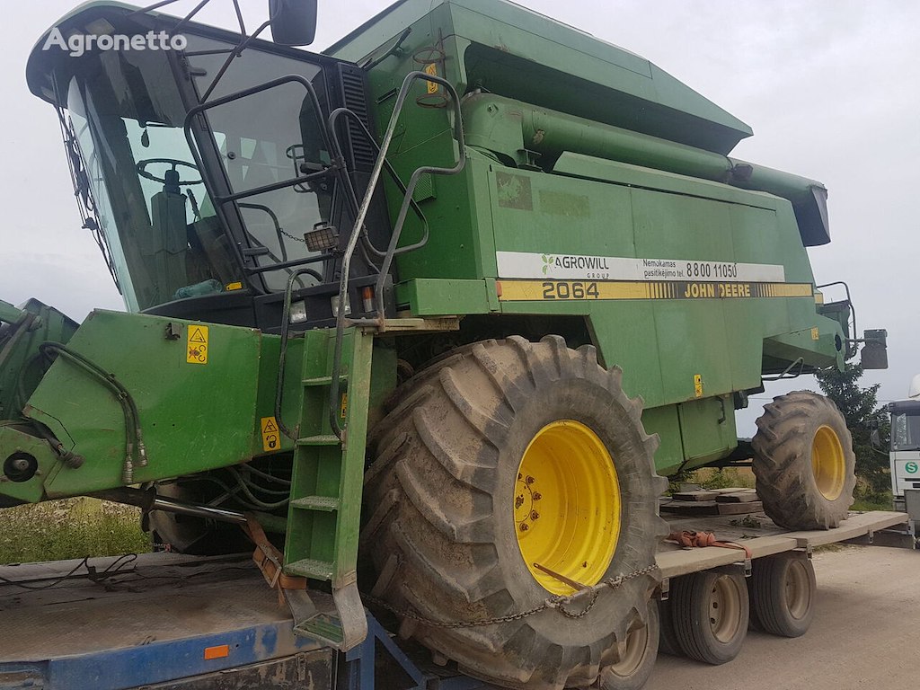 John Deere 2064 kombajn za žito