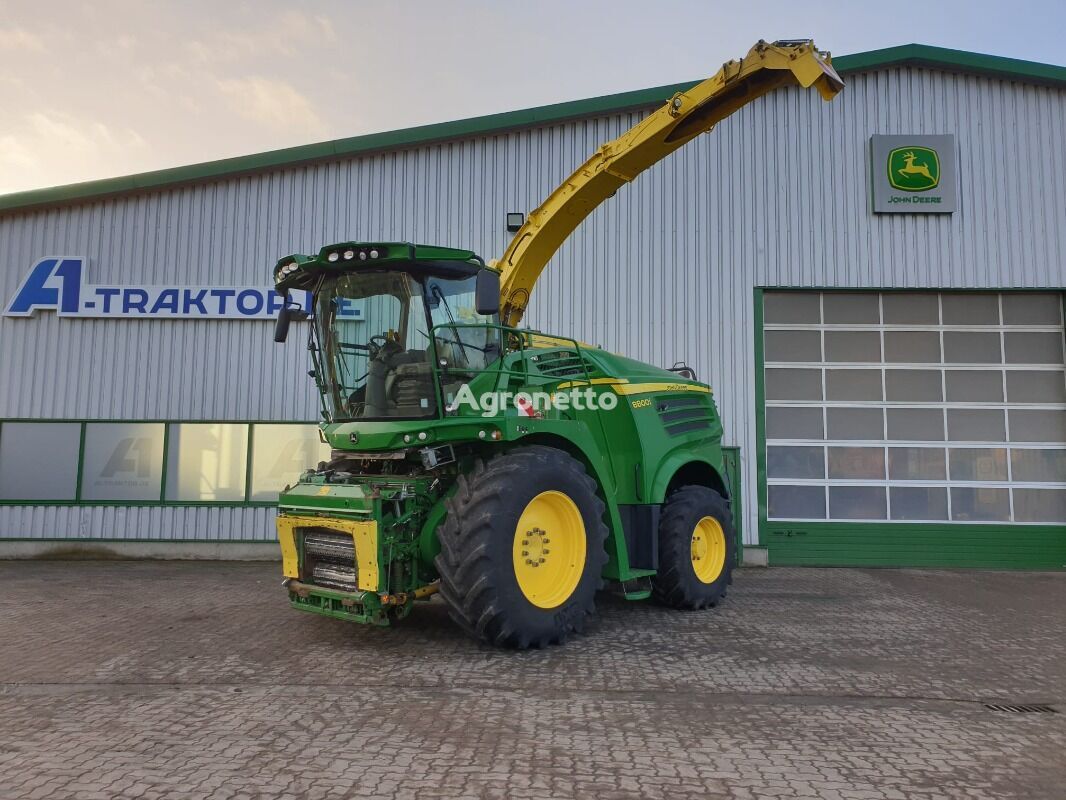 John Deere 8800 krmni kombajn