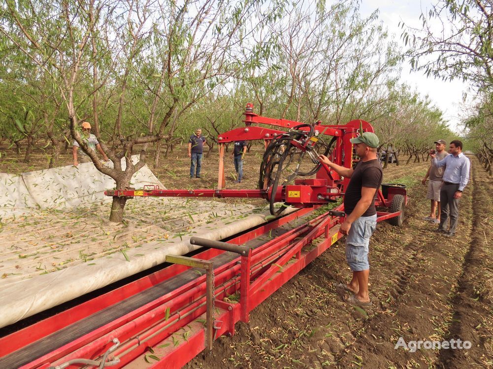 Weremczuk MAJA (CHERRY & APPLE) HARVESTER) kombajn za bobice