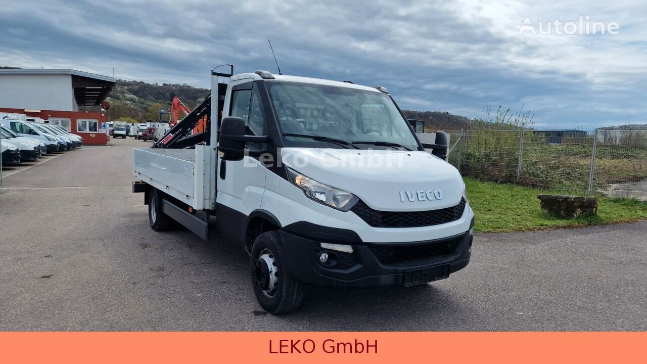 IVECO 70C17 kamion s ravnom platformom