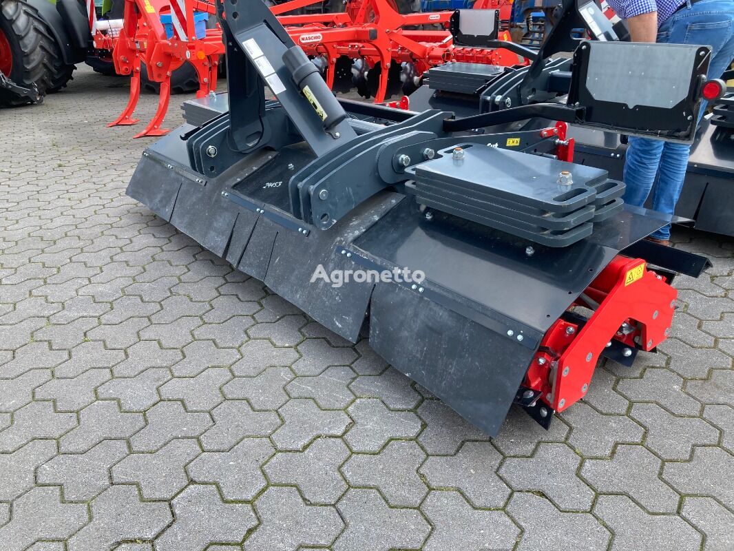 Novi Saphir SinusCut 300 Messerwalze traktorski malčer