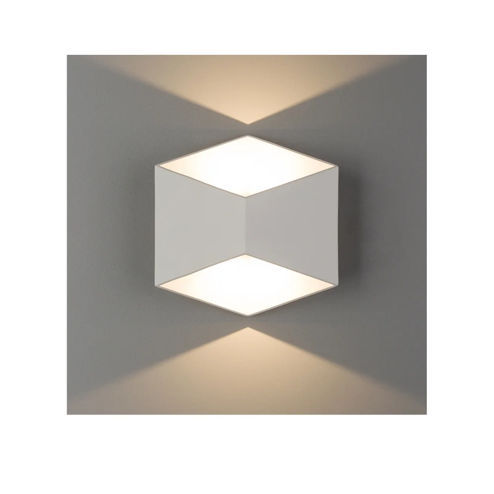 TRIANGLES LED WHITE 8143