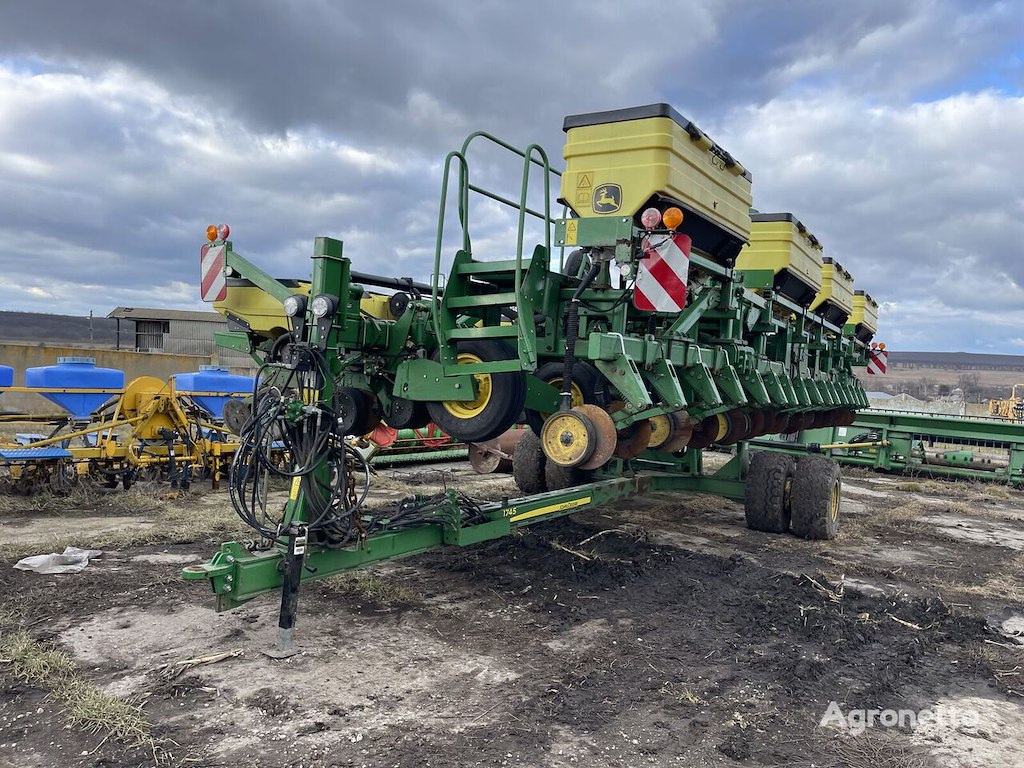 John Deere 1745 mehanička precizna sejalica