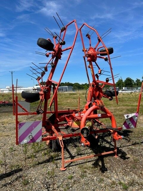 Kuhn GF6401MHO prevrtač sena