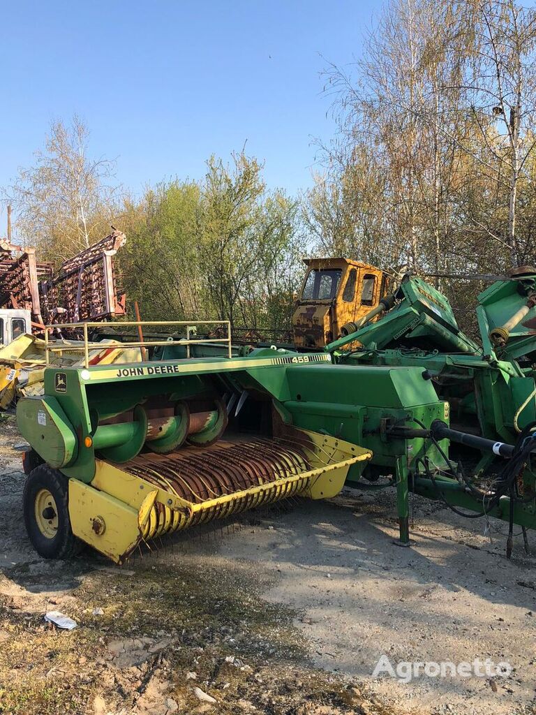 John Deere 459 balirka za četvrtaste bale