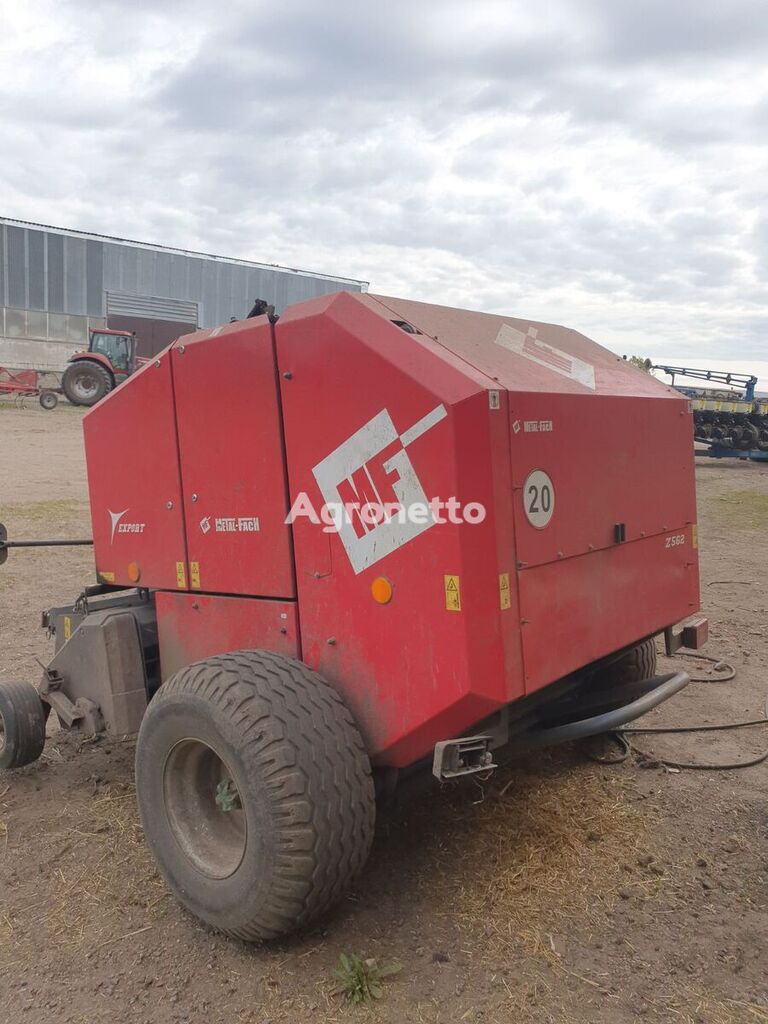 Metal-Fach Z 562 balirka za okrugle bale