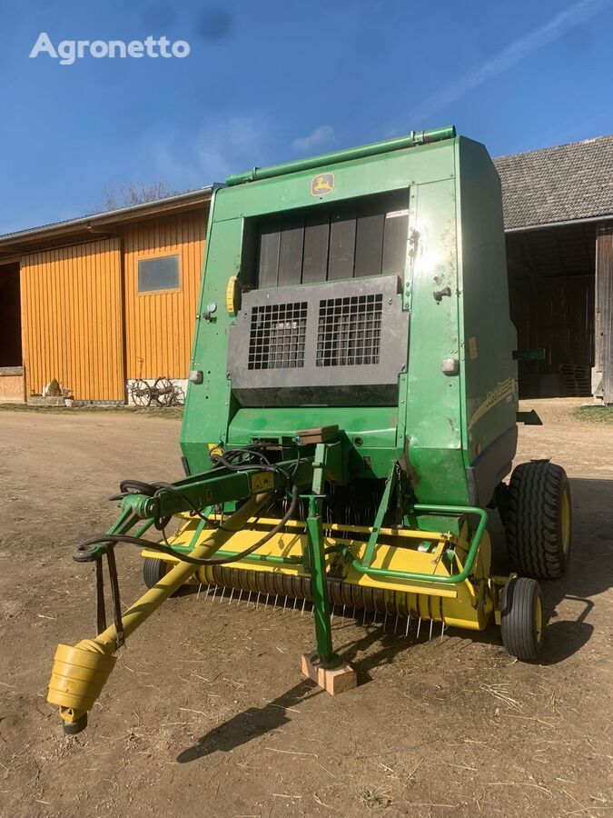 John Deere 592C balirka za okrugle bale