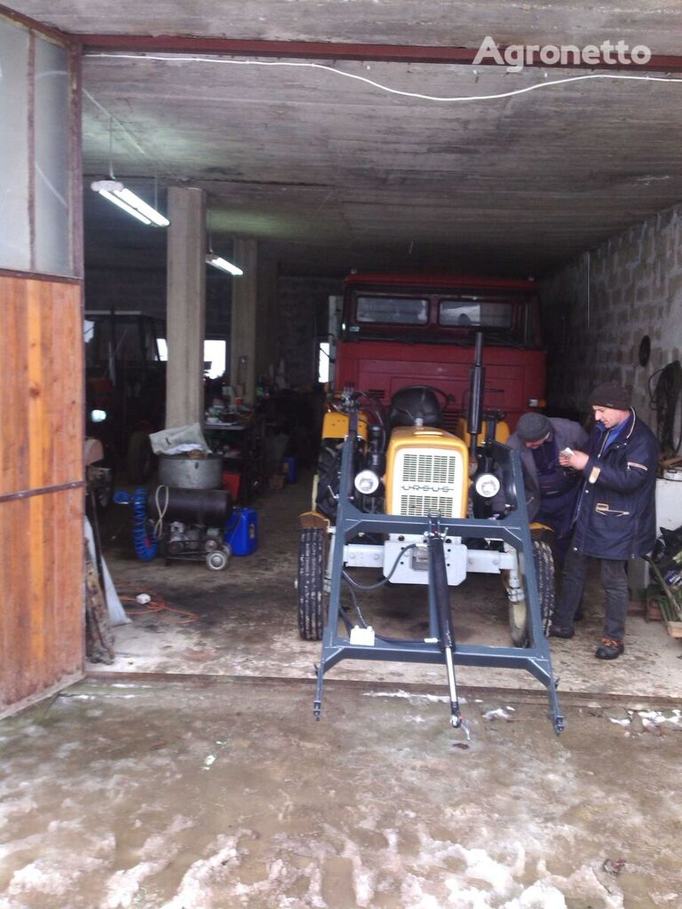 TAD Łycha 105 prednji traktorski utovarivač