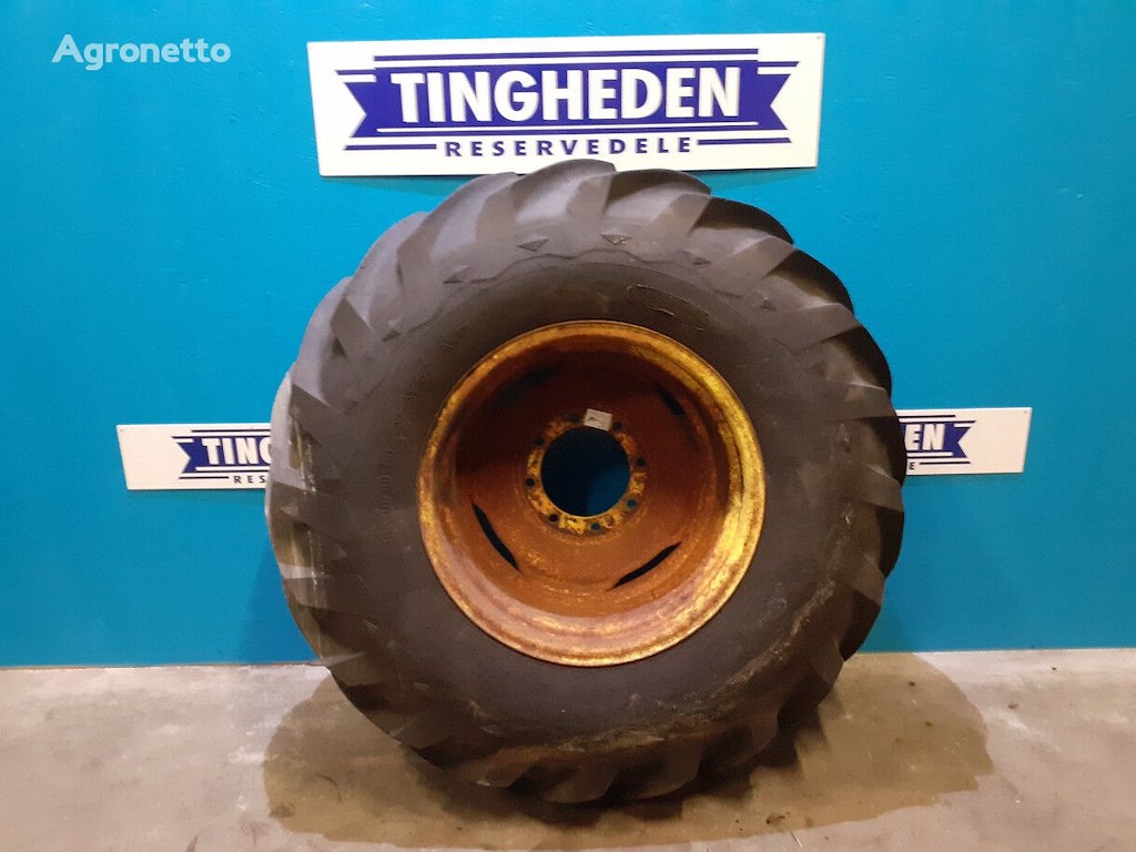 Goodyear 26" 18.4/15-26 točak