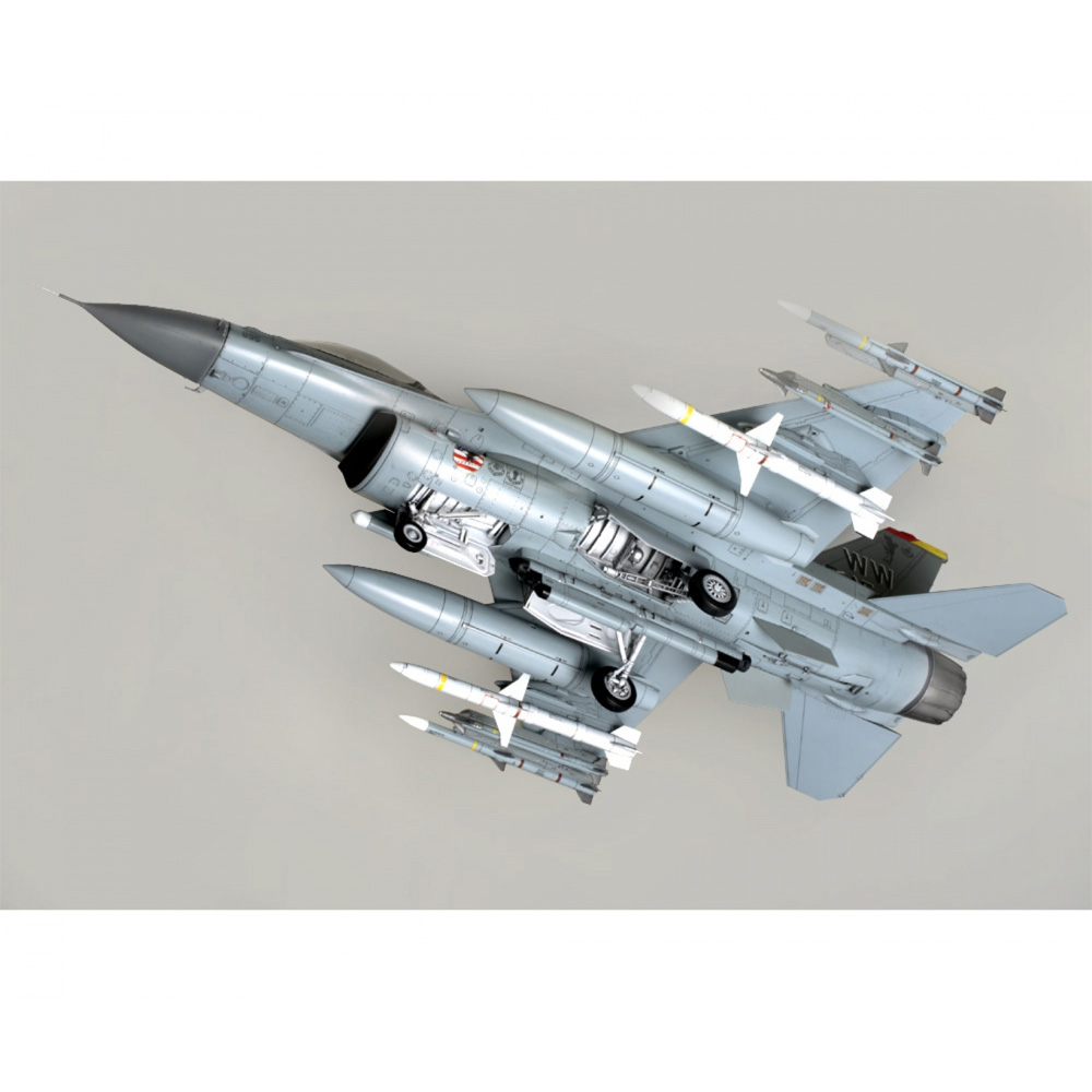 1:48 F-16CJ Fighting Falcon Lockheed Mar