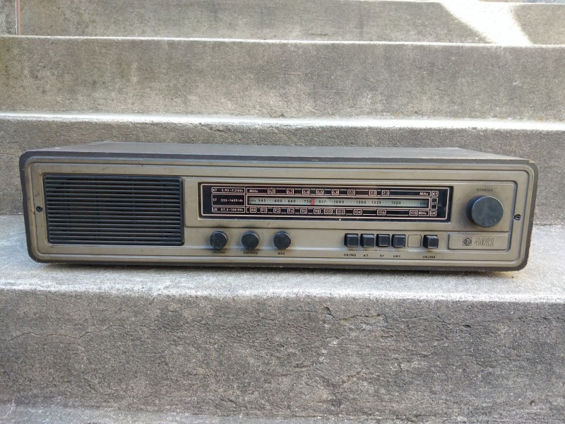 Radio Ei 4011 - made in Yugoslavia
