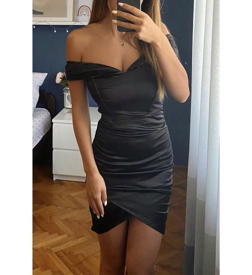 Satenska crna haljina