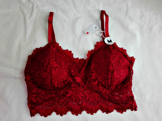 Bralette top NOVO sa etiketom