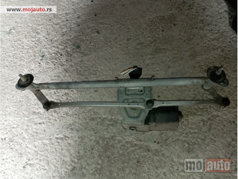 Makaze sa motoricem za Renault Clio