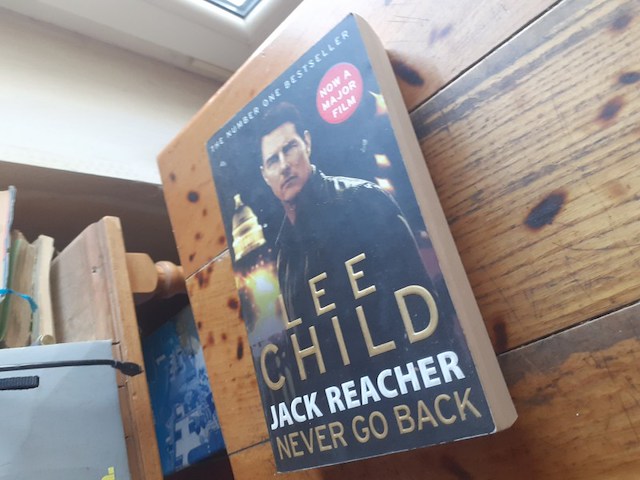 LEE CHILD - NEVER GO BACK RETKO