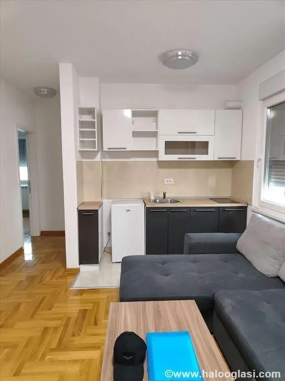 Izdavanje, dvosoban stan, 50m2, Mali Mokri Lug, Zvezdara, Beograd