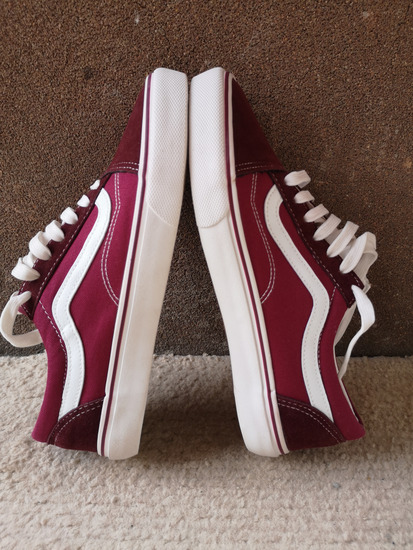 Nove bordo patike kao VANS Old School broj 42