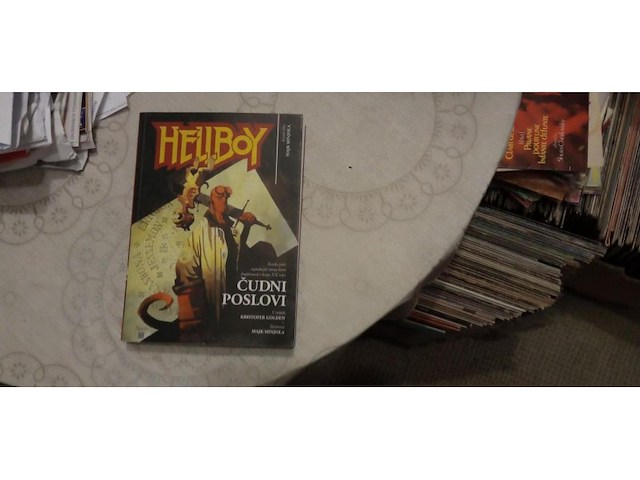 HELLBOY - Čudni poslovi