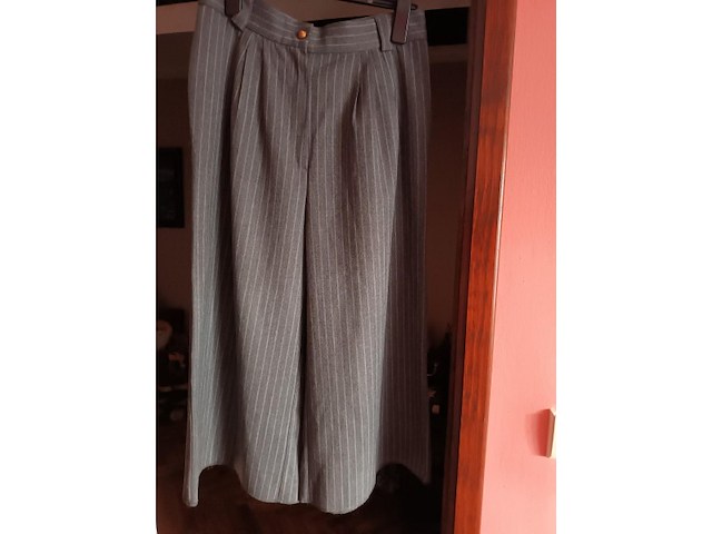 LA CONDESA   3/4 PANTALONE