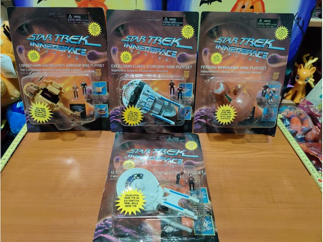 Star Trek setovi brodova sa figurama -  Novo