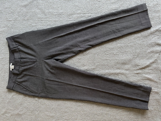 SNIŽENO H&M pantalone