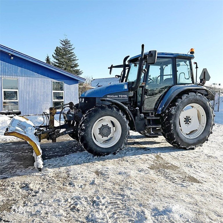 Prodaje se New Holland TS115 traktor točkaš na aukciji