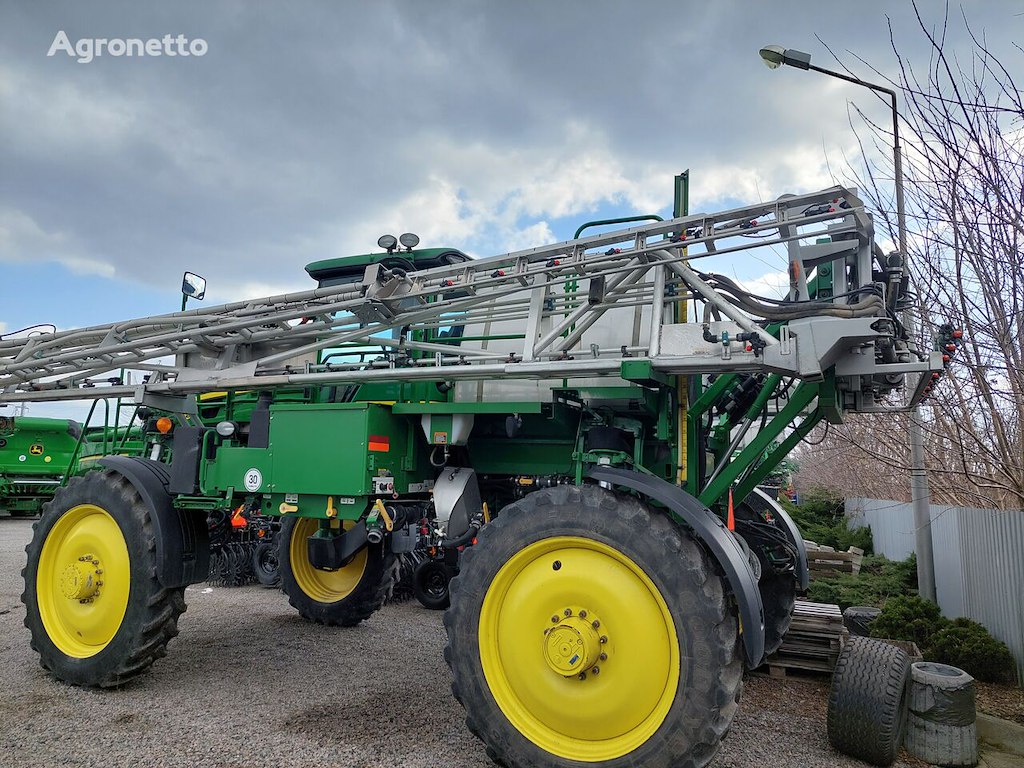 John Deere 4830 samohodna prskalica