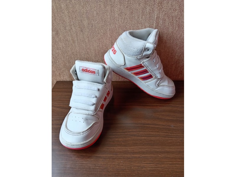 PATIKE "ADIDAS" br. 26/16cm.