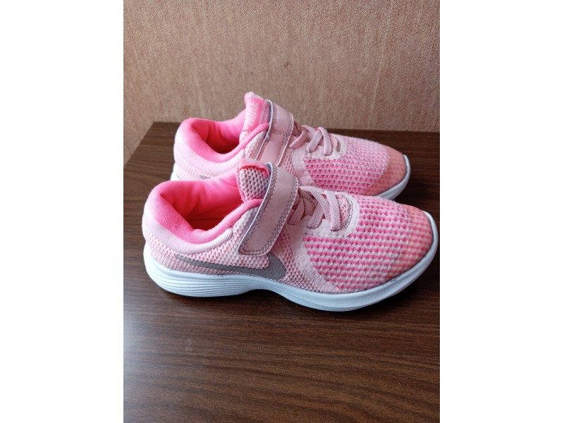 PATIKE "NIKE" br. 30/18,5cm.