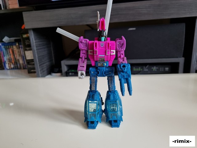 Transformers -  Deluxe Class: Spinister