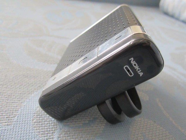 NOKIA Bluetooth Speakerphone HF-300 + punjač