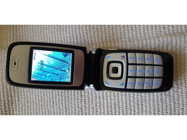 Nokia 6101, br. 2, lepo ocuvana, life timer 04:55,   od