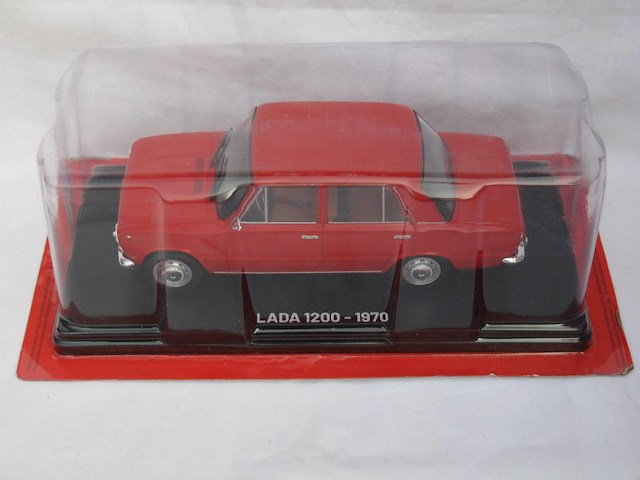 1:24 hachette lada 1200