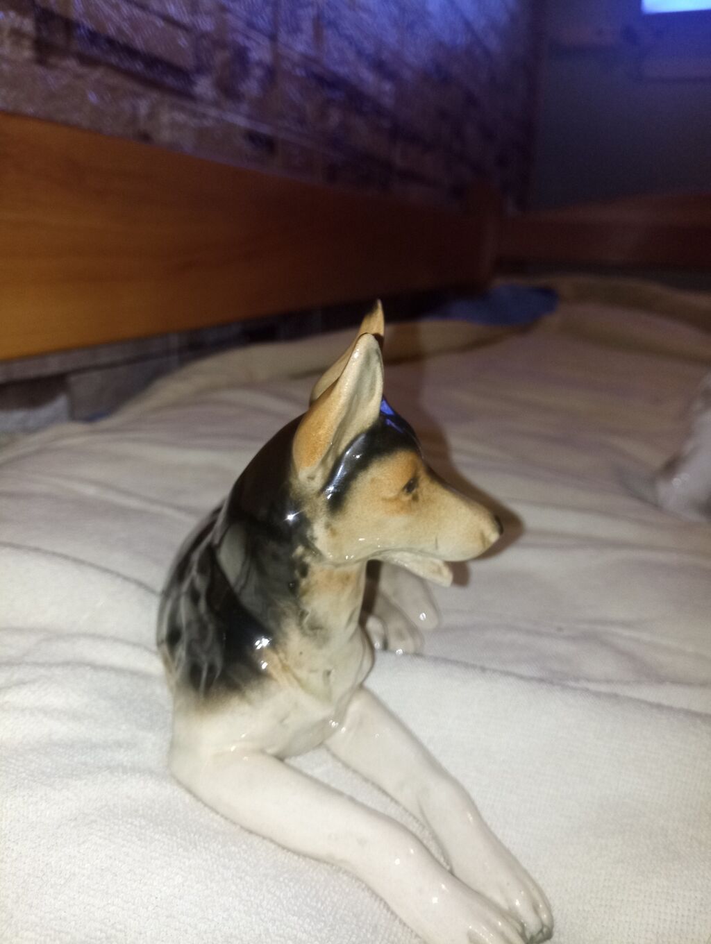 Keramicka figurica psa rase nemacki ovcar u originalom stanju cene