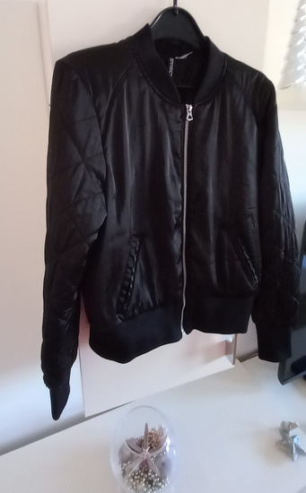 H&M bomber jakna