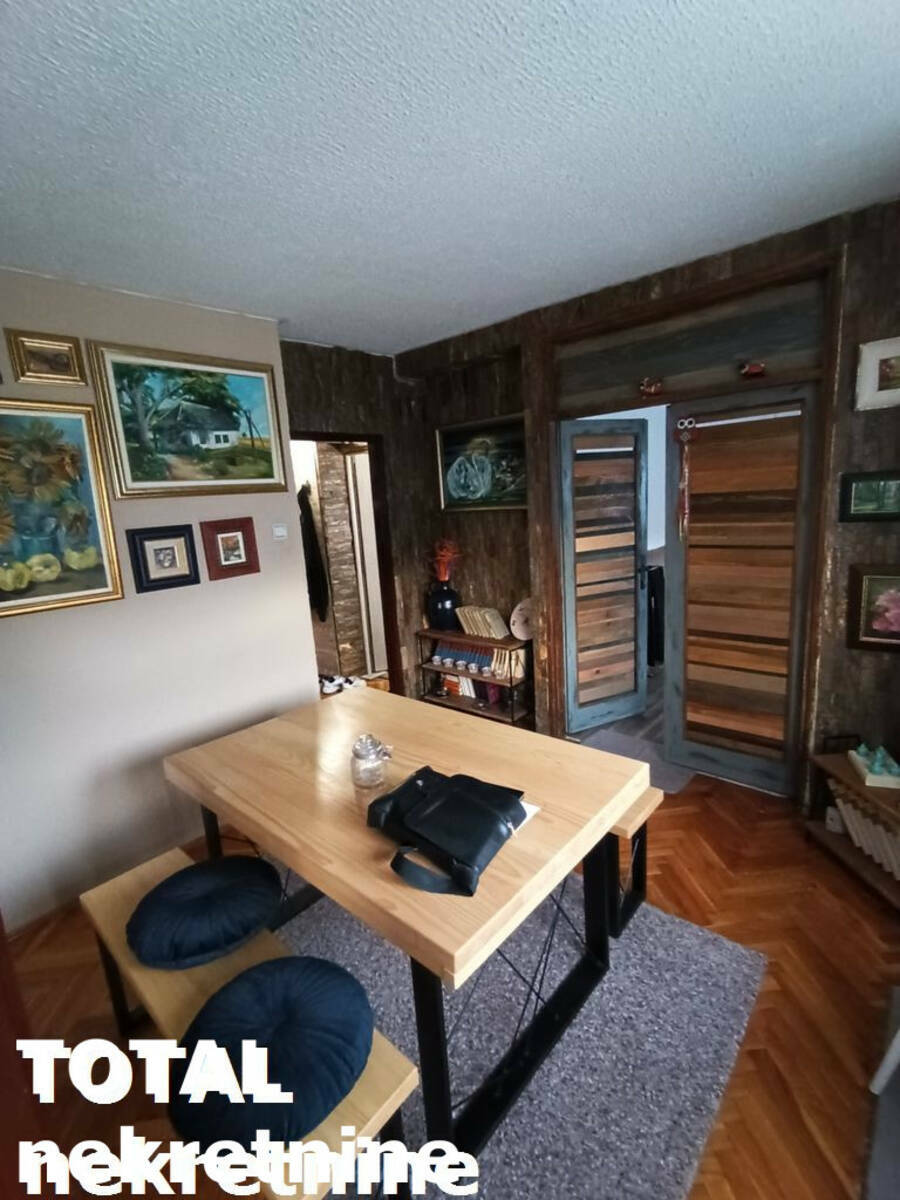 Trosoban stan NOVI SAD, 144200€