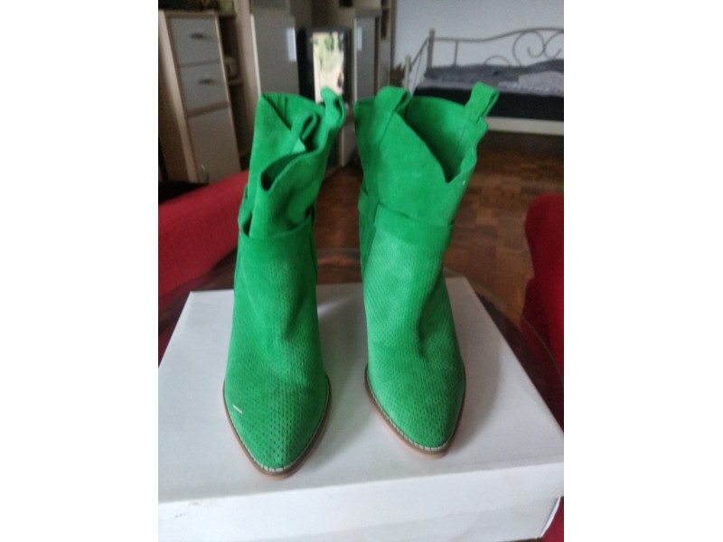 Zelene cizme-AJ+Angelina Jones- novo